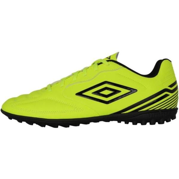 SOCCER SHOES - Umbro